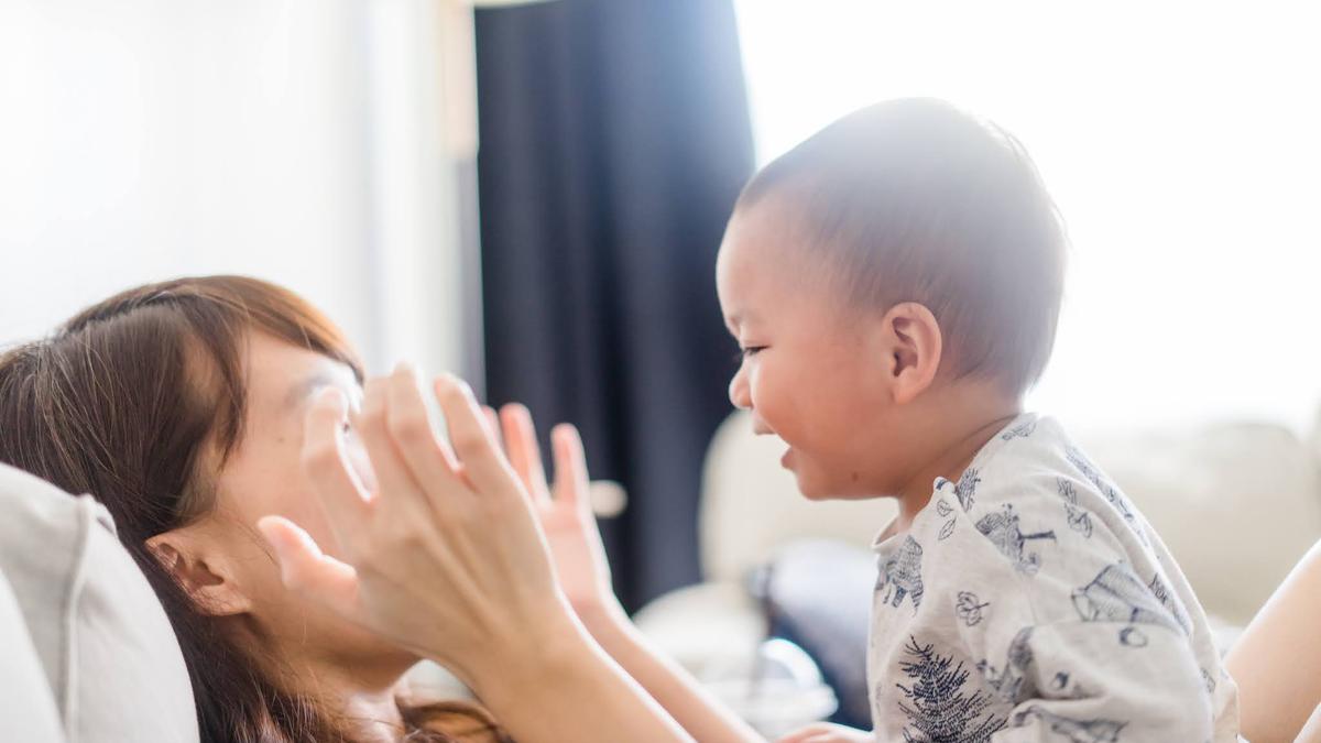 Ternyata Ini 4 Manfaat Bermain Cilukba Bagi Perkembangan Bayi ...