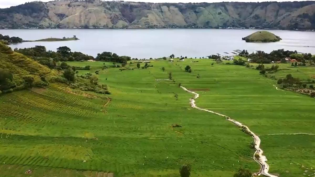 Pesona Alam Desa Wisata Tipang di Tepi Danau Toba - Lifestyle Liputan6.com