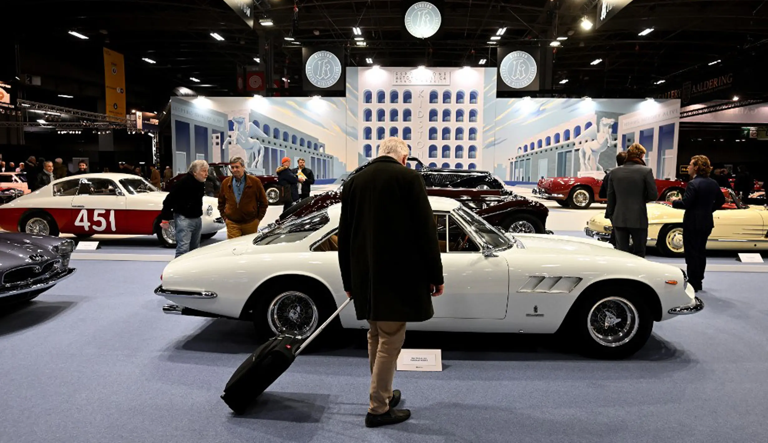 Melihat Koleksi Mobil Klasik dalam Pameran Retromobile di Paris - Foto ...
