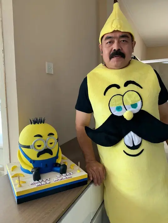 Adam Suseno Suami Inul Daratista Cosplay Jadi Minions di Momen Ulang ...