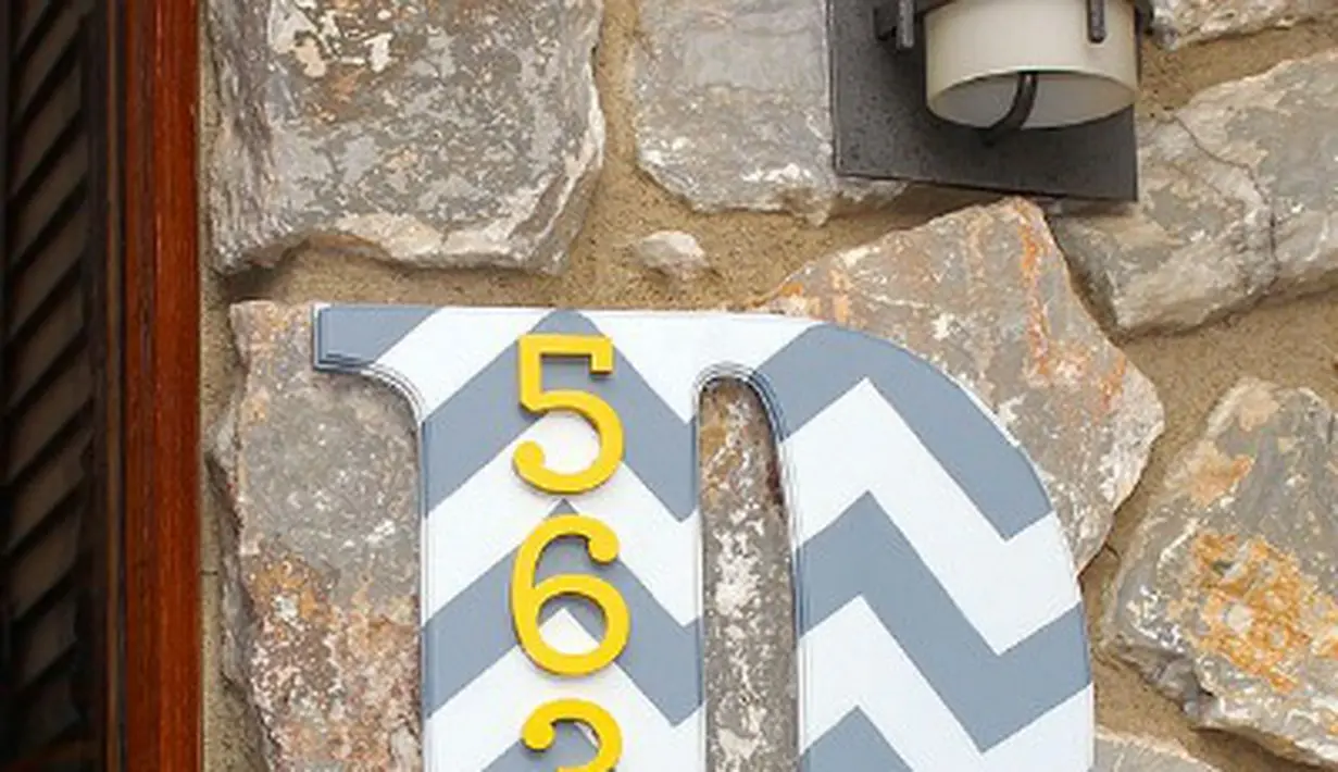 8 Inspirasi Bikin Nomor Rumah Anda Terlihat Lebih Menarik - Photo ...