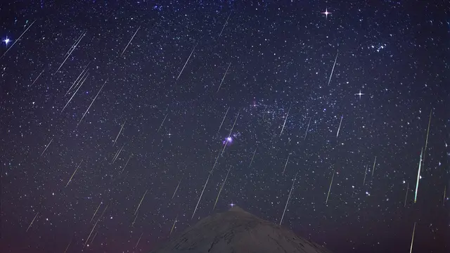 Puncak Hujan Meteor Perseid Bisa Dilihat di Indonesia, Catat Tanggal ...