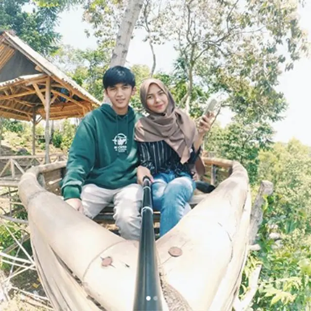 Nikmati Hamparan Perbukitan Hijau dan Spot Foto Menawan di Bukit ...
