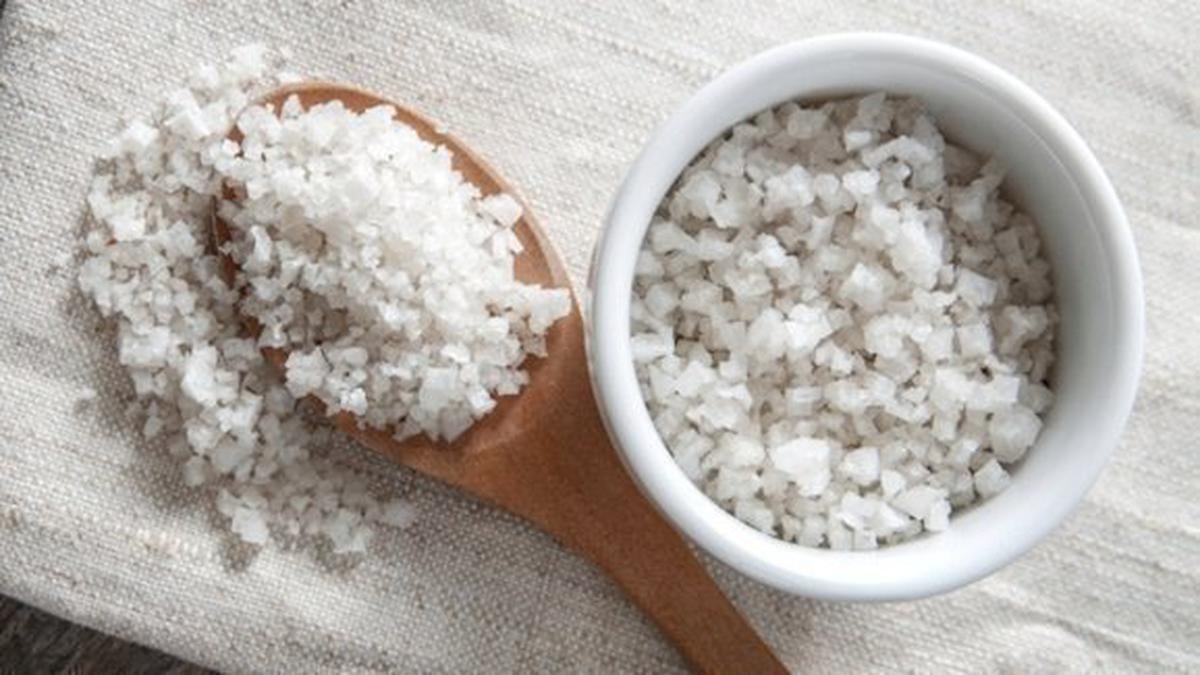 4 Bahan Pengganti Garam yang Asin dan Menyehatkan
