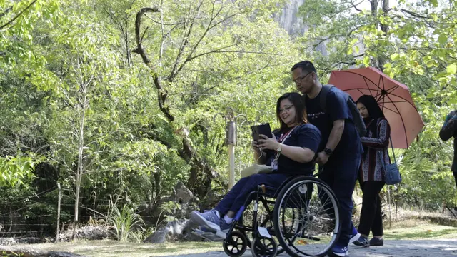 Pesona Taman Arkeologi Leang-Leang, Destinasi Wisata Ramah Disabilitas yang Bikin Kagum Delegasi ...