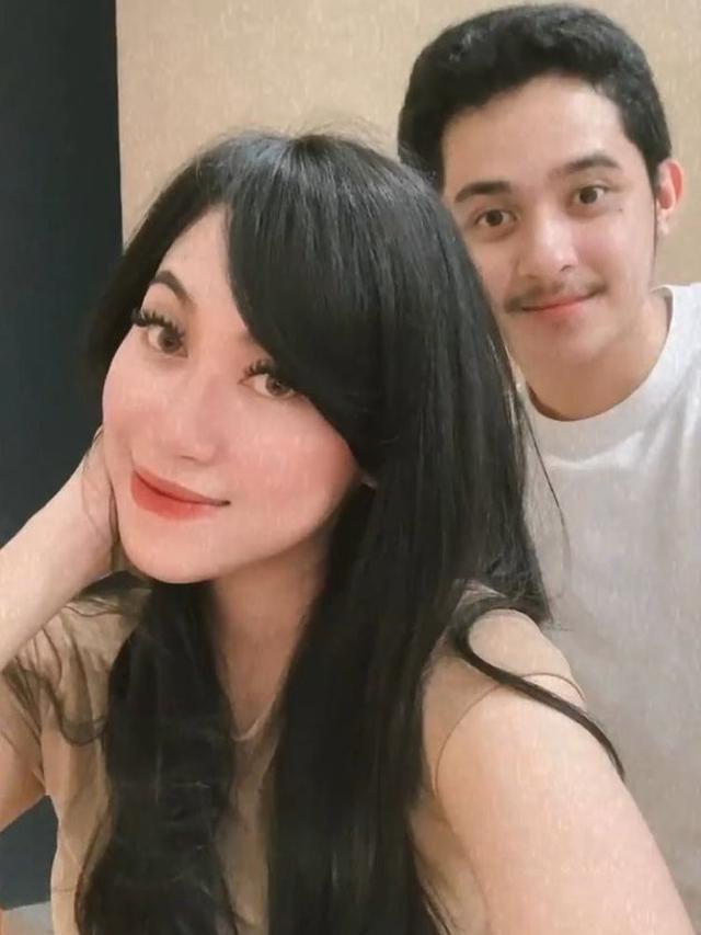 Jarang Tersorot, Ini 6 Potret Terbaru Nakula Kembaran Sadewa yang Sudah ...