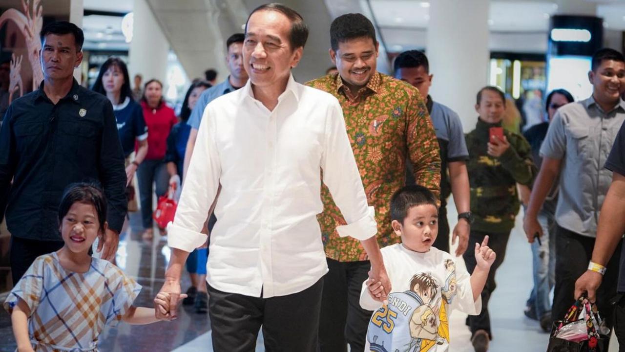 Gaya Mahal Anak-Anak Bobby Nasution Saat Jalan Bareng Jokowi Setelah ...