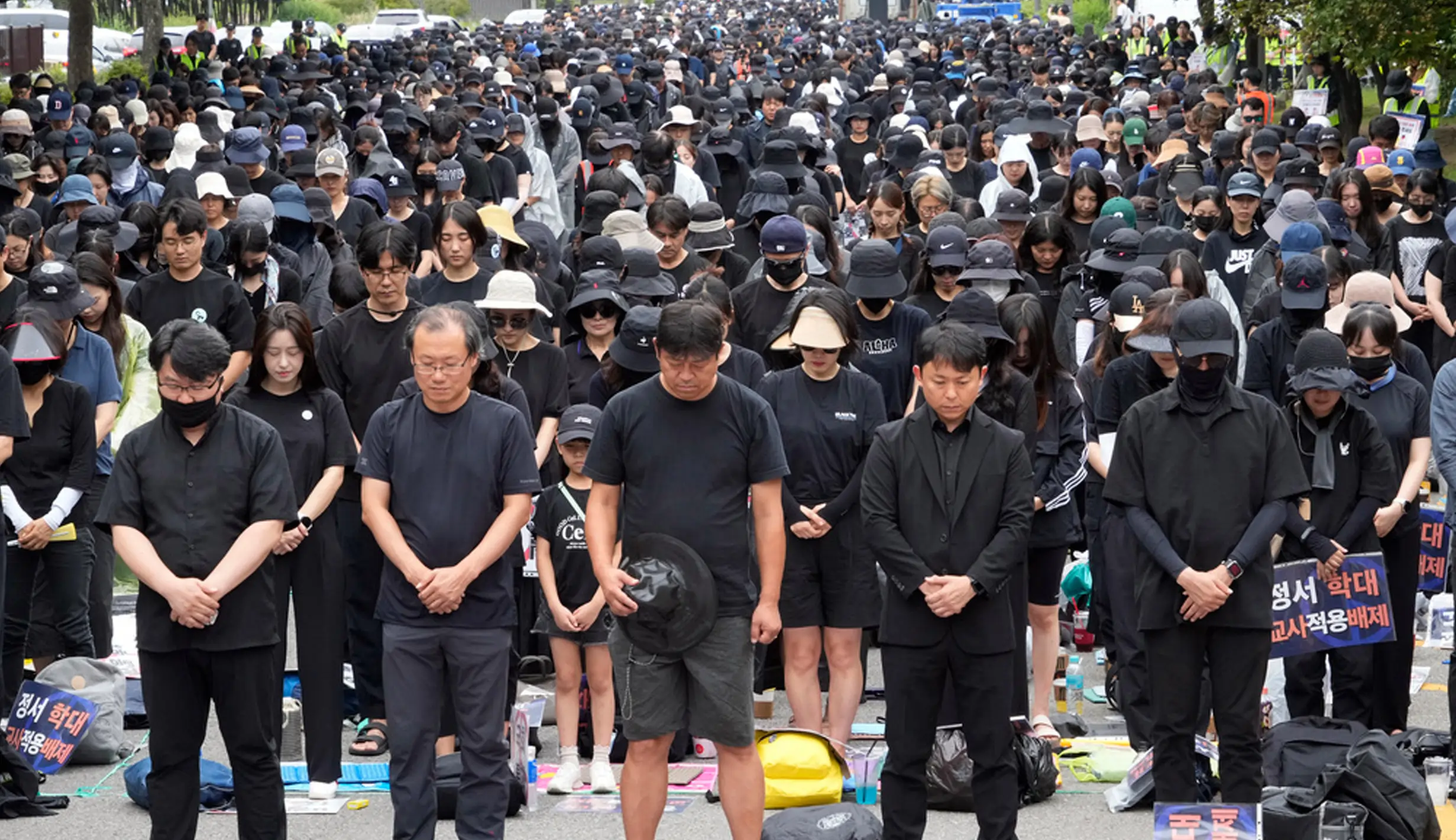 Guru di Korea Selatan Berunjuk Rasa Buntut Rekannya Bunuh Diri karena ...