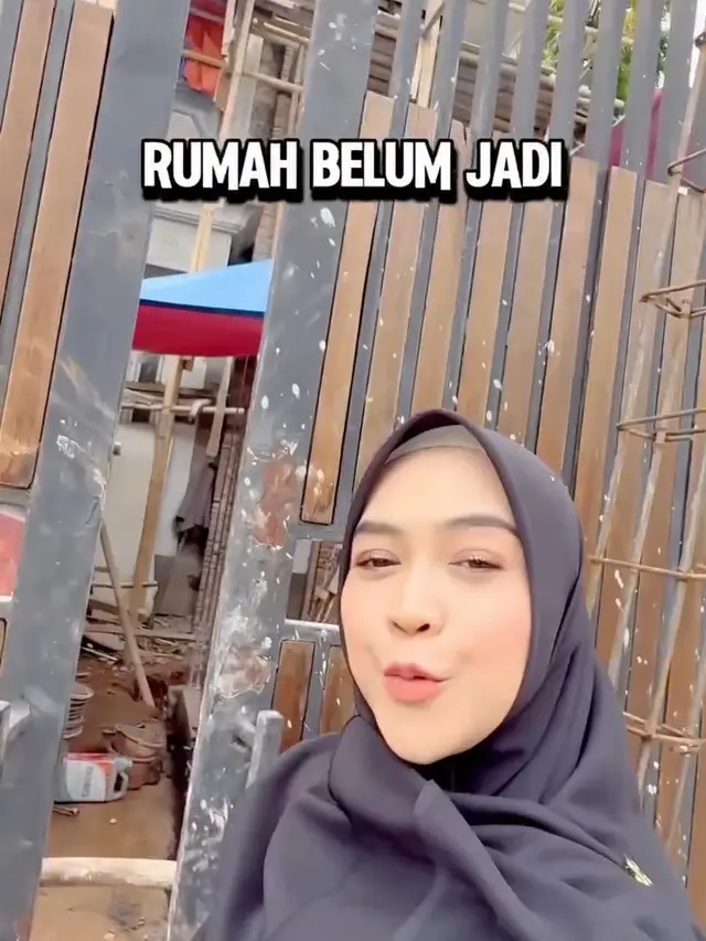Ria Ricis Traktir Tukang Bangunan di Rumah Barunya, Momen Penuh Haru - Hot Liputan6.com