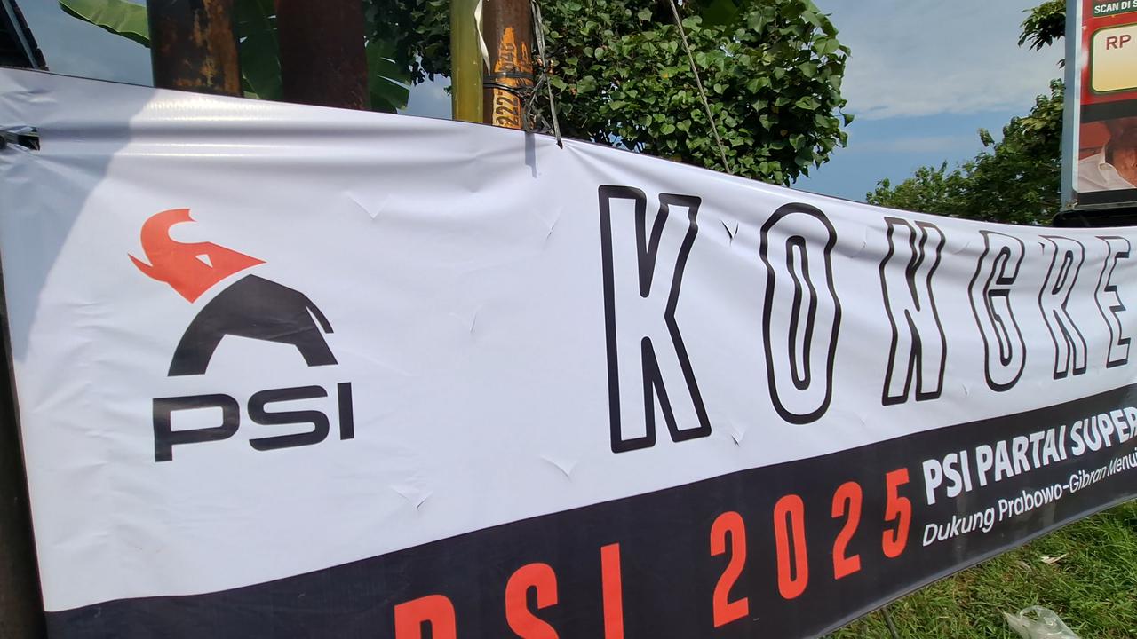 Jokowi Sambut Baik Perubahan Logo dan Konsep Partai Super Tbk PSI