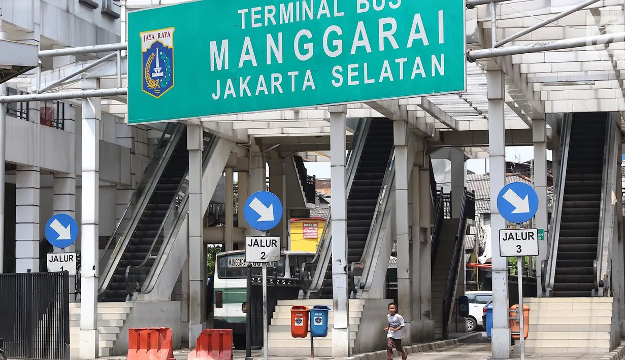 FOTO: Kurang Perhatian, Eskalator Rusak Terminal Manggarai Terbengkalai ...