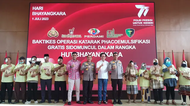 Bantu Warga Melihat Terang, Sido Muncul Bersama Polri Gelar Baksos Operasi Katarak Gratis 200 ...