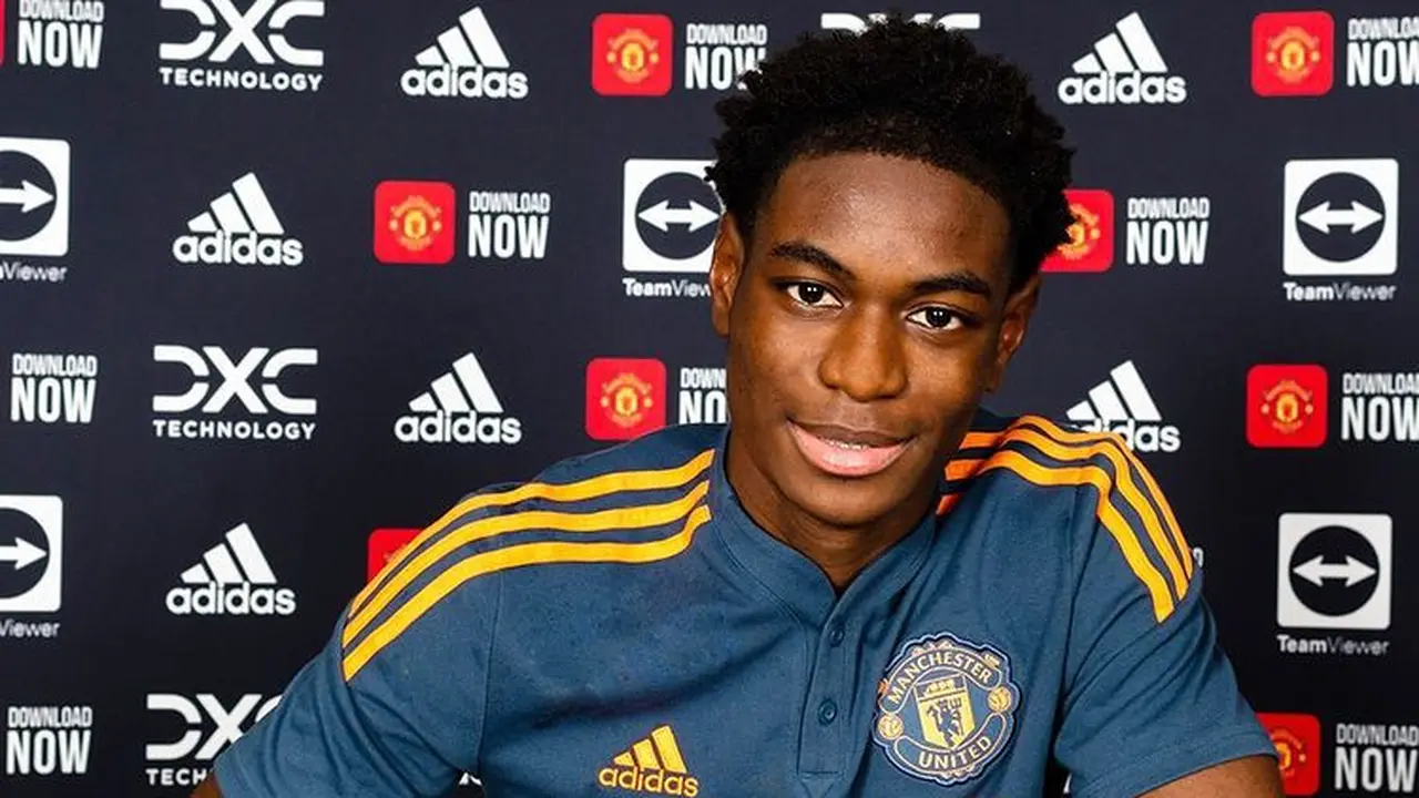 Mengenal Habeeb Ogunneye, Wonderkid Manchester United yang Siap Dipromosikan setelah Mainoo dan ...