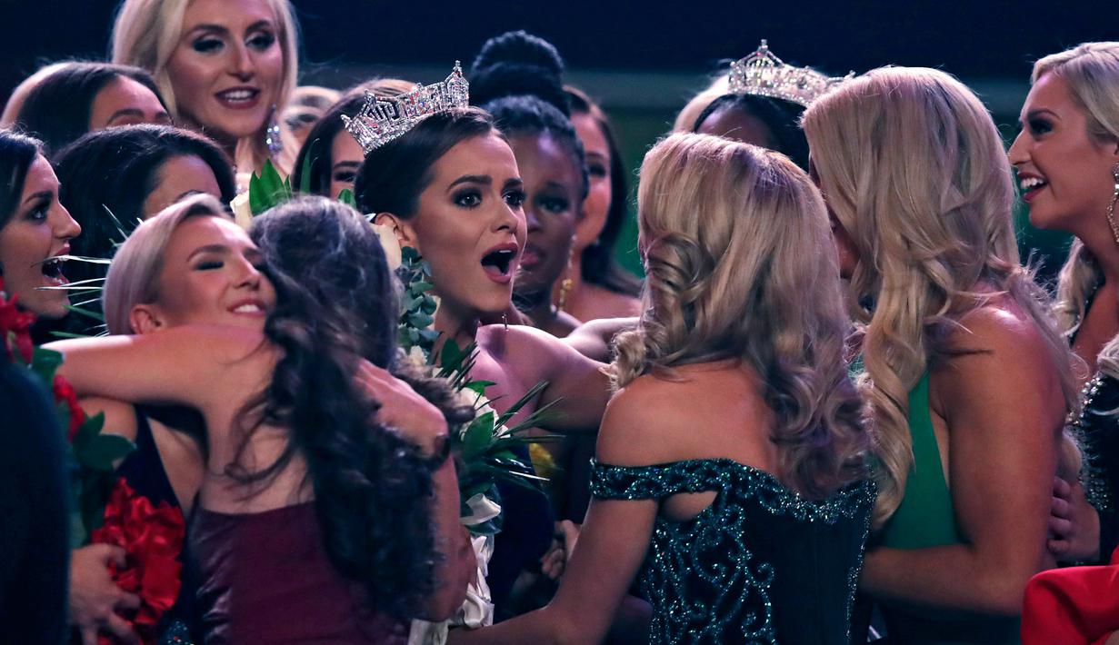 FOTO: Camille Schrier Terpilih sebagai Miss America 2020 - Page 1 ...