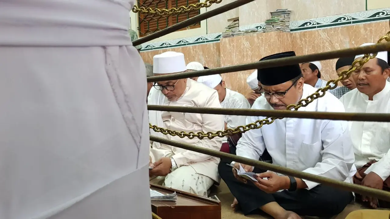 Kisah Karomah 5 Kiai Sepuh Nusantara yang Luar Biasa: Syaikhona Kholil Bangkalan hingga Guru ...
