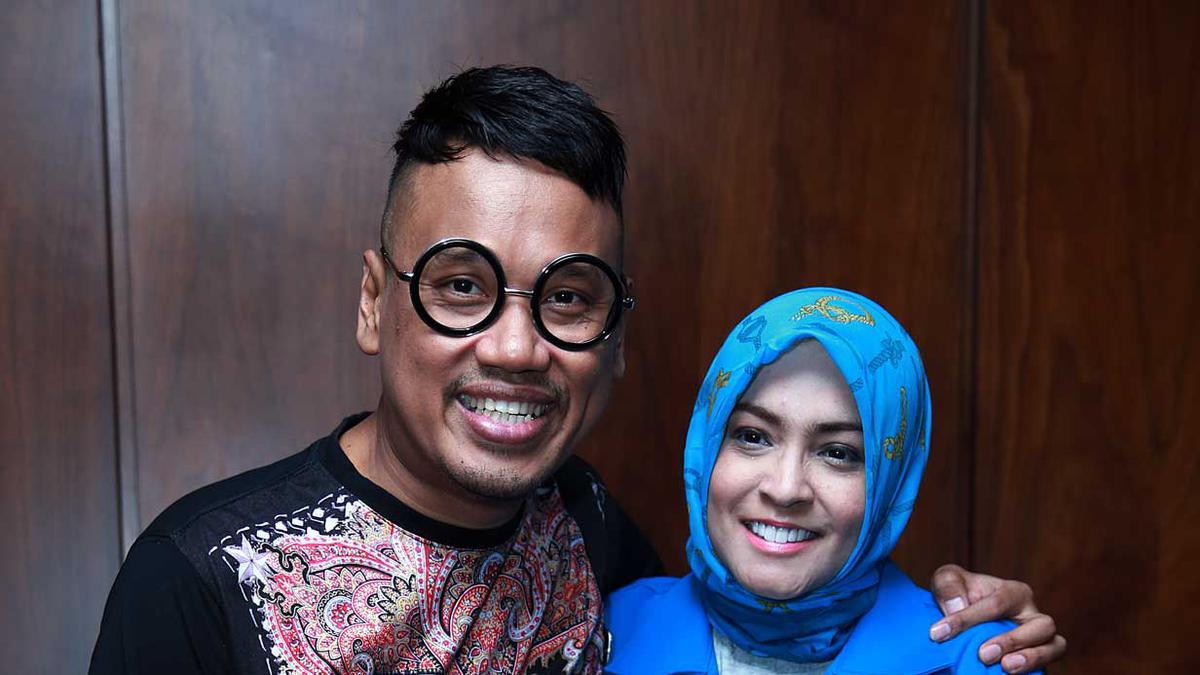 Main Sosmed, Uya Kuya Beri Tameng Anak dari Haters - Entertainment ...