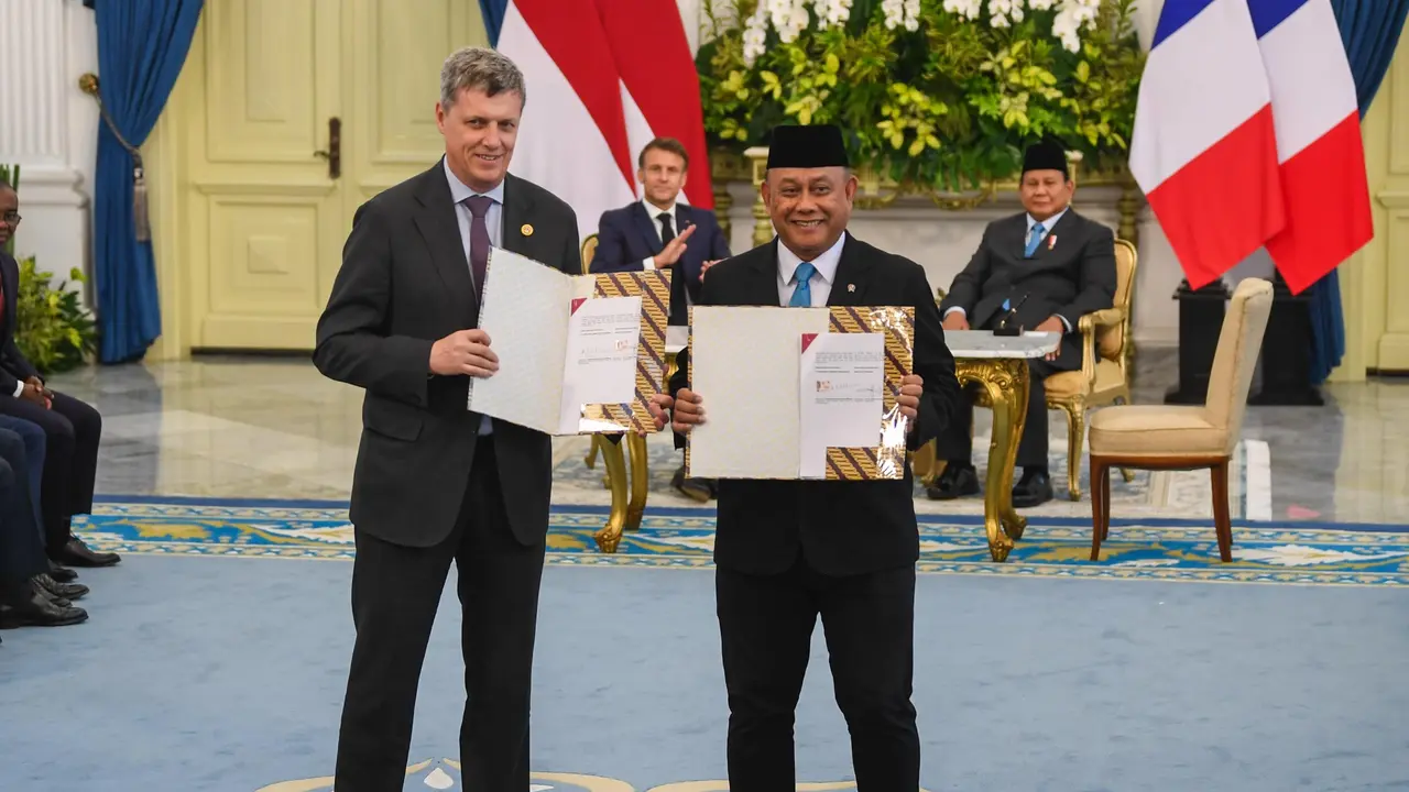 Di Sela Kunjungan Presiden Macron, Sarihusada-BGN Teken Kerja Sama ...