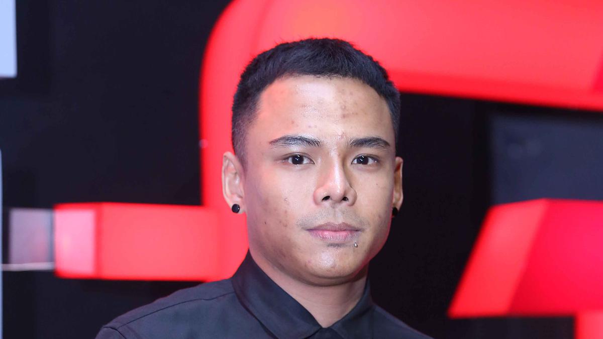 Hina Pendukung Persija, Teza Sumendra Diserbu The Jakmania
