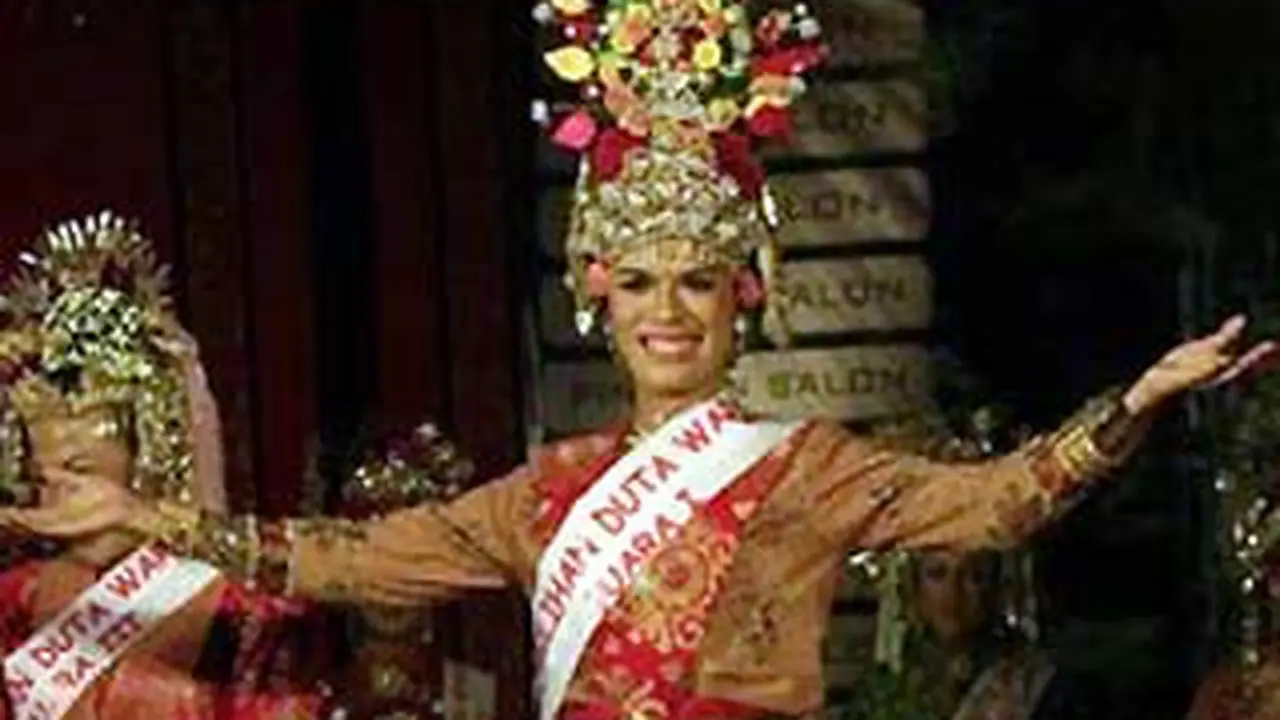 Kontes Duta Waria Digelar di Aceh - News Liputan6.com