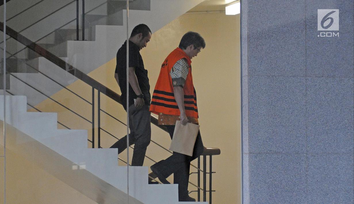 FOTO: KPK Kembali Periksa Anang Sugiana Terkait Korupsi E-KTP - Foto Liputan6.com