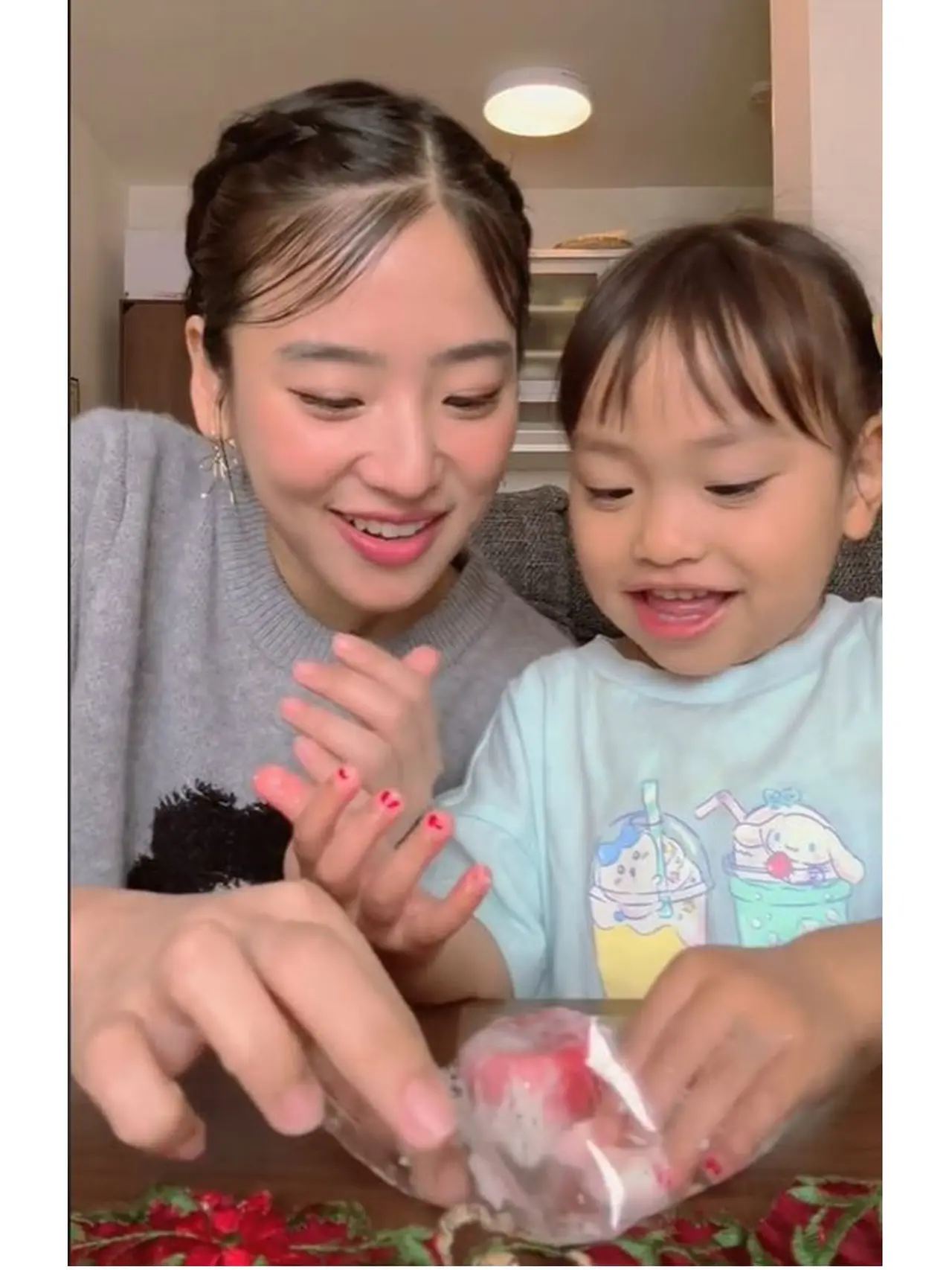 Sering Dibilang Mirip, Ini 6 Potret Pertemuan Ritsuki dan Haruka Eks JKT48 - Hot Liputan6.com