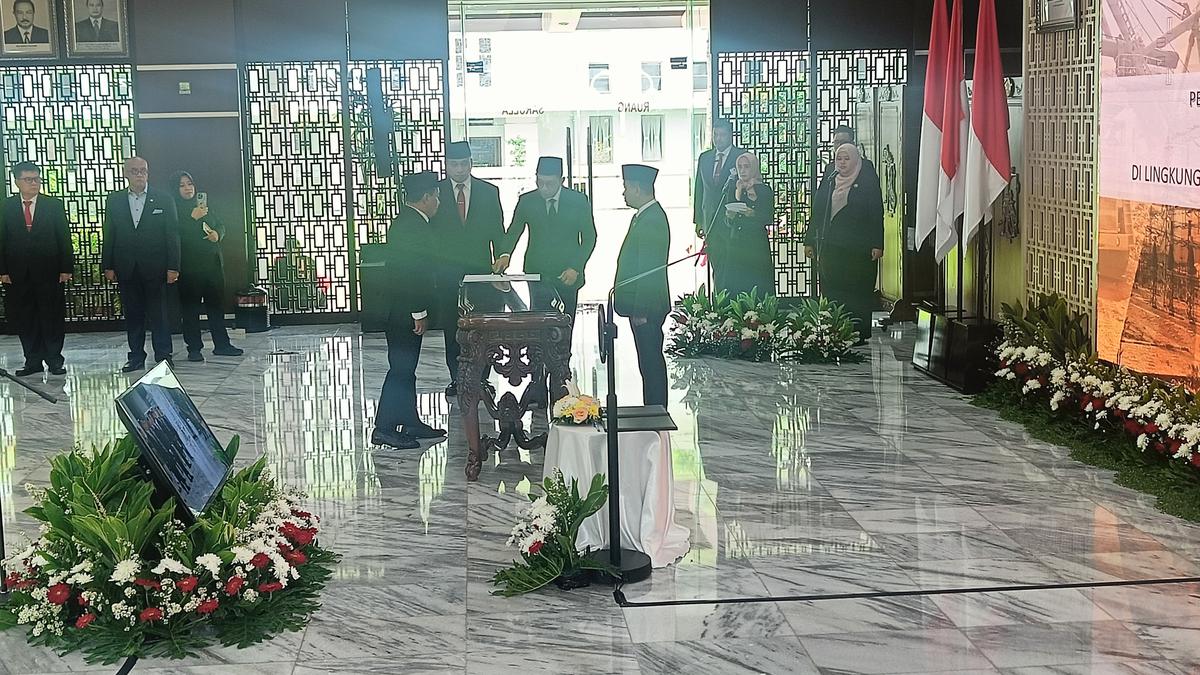 Menteri ESDM Bahlil Lantik Tri Winarno Jadi Dirjen Minerba, Berikut ...