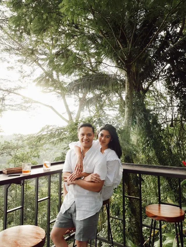6 Potret Seru Naysila Mirdad dan Arfito Hutagalung Liburan di Bali, Makin Mesra - Hot Liputan6.com