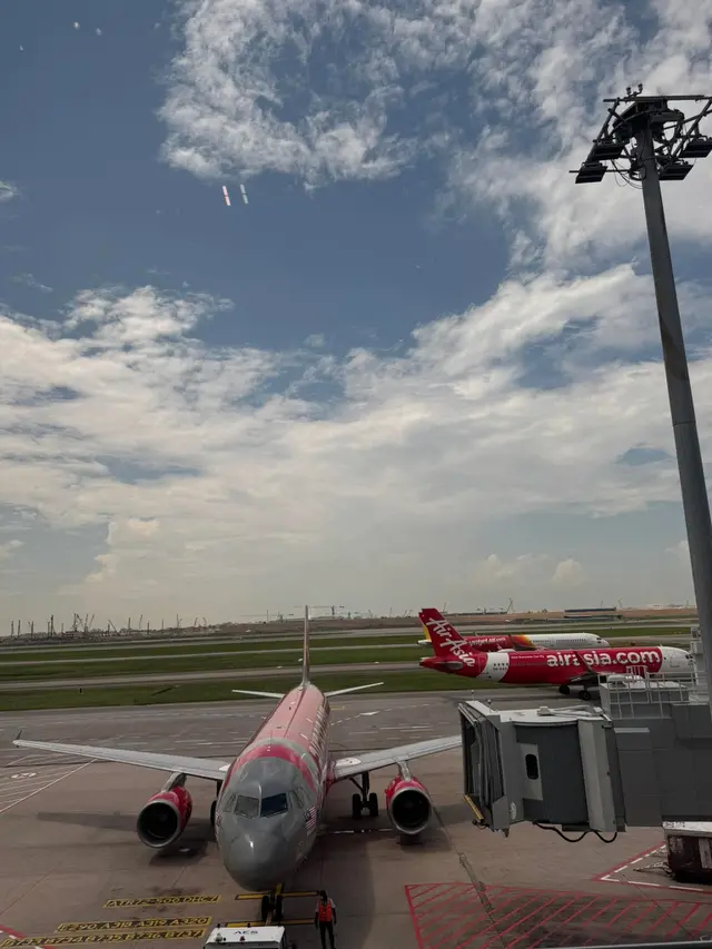 AirAsia Disorot Tajam Usai Penumpang Anak Cerebral Palsy Diturunkan ...