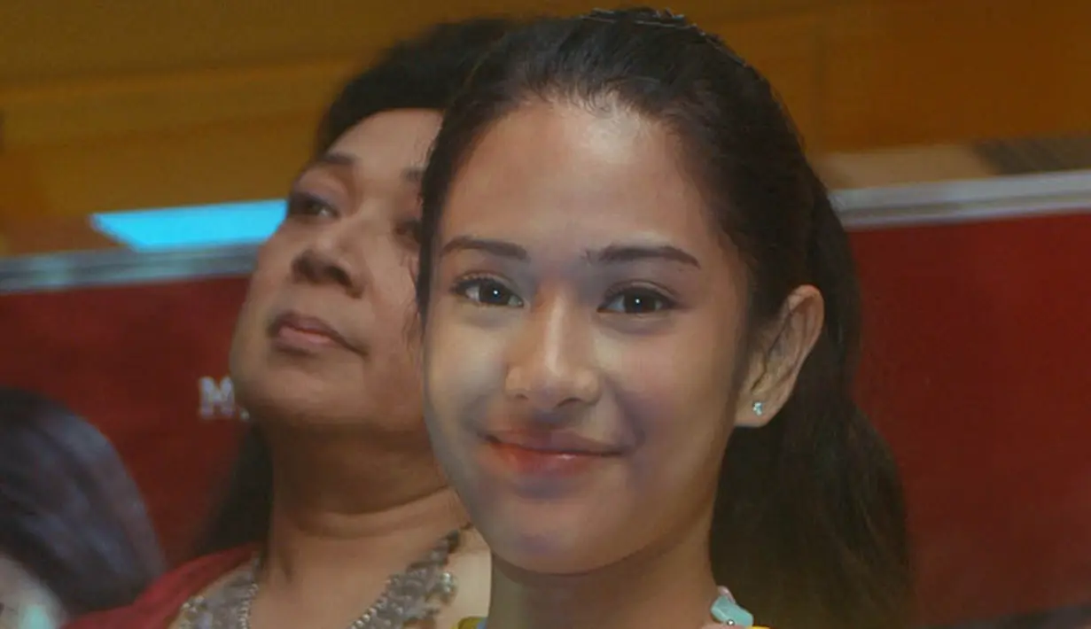 Transformasi Cantik Dian Sastrowardoyo: Dari Remaja Hingga Jadi Hot Mama - Photo Fimela.com