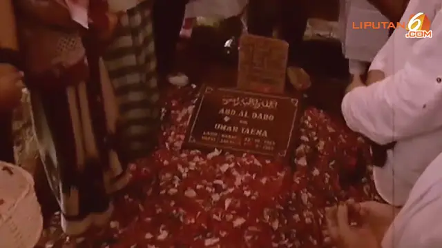 VIDEO: Tata Dado dan Ayahanda Satu Liang Kubur - ShowBiz Liputan6.com