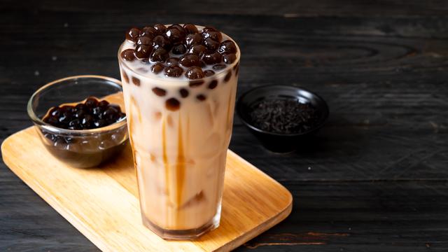 Cara Membuat Boba dengan 2 Bahan Simpel dan Praktis - Food Fimela.com