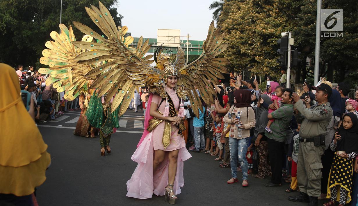 FOTO: Sambut Asian Games 2018, Jakarnaval Padati Jalan Medan Merdeka ...