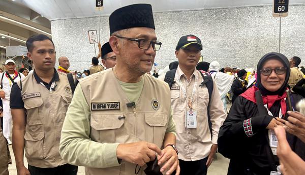 Makna dan Tafsir Surat Al-Humazah, Peringatan Bagi Para Pengumpat dan ...