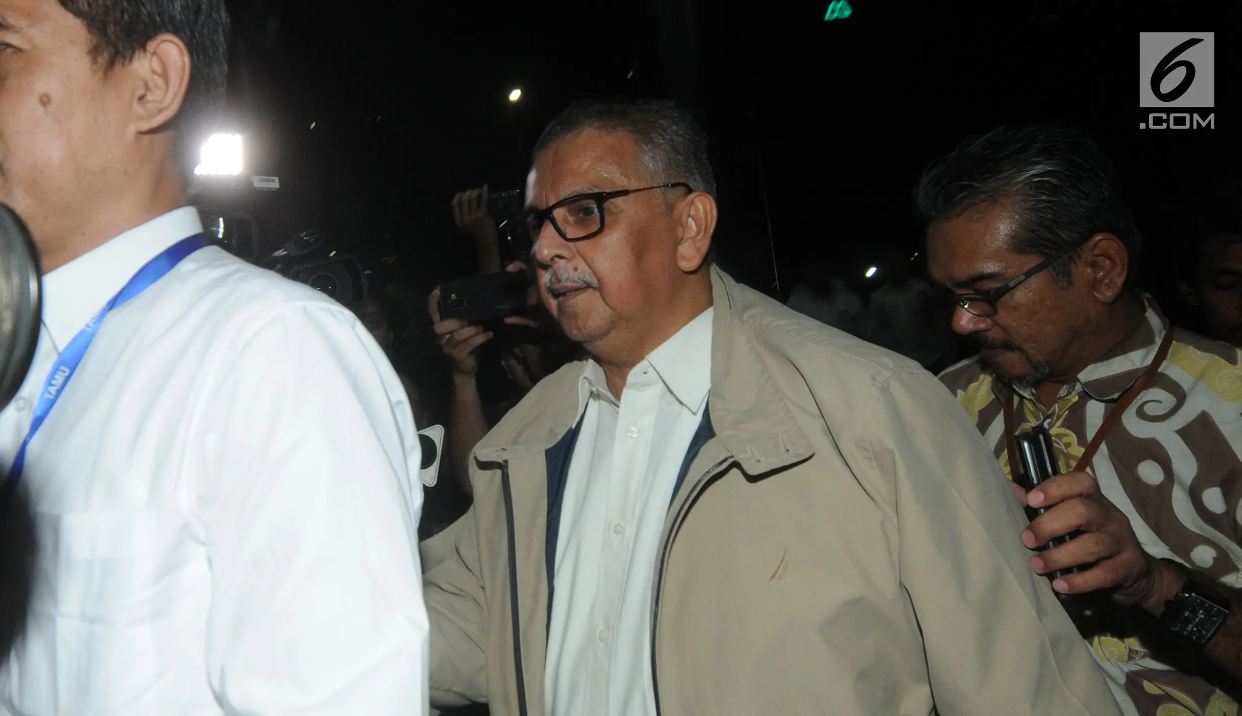 FOTO: Diultimatum, Sofyan Basir Akhirnya Penuhi Panggilan KPK - Foto ...