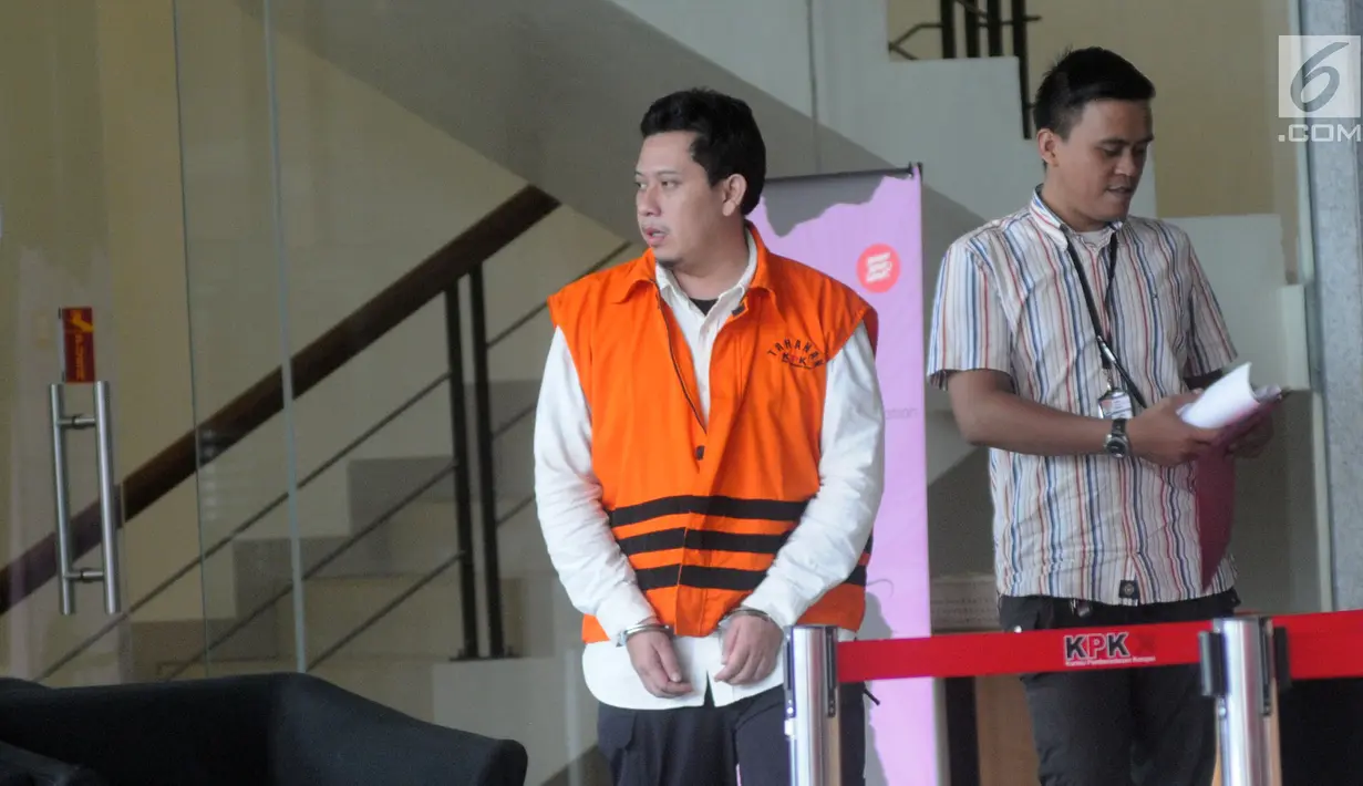 FOTO: Lengkapi Berkas, Irvan Rivano Kembali Diperiksa KPK - Foto ...