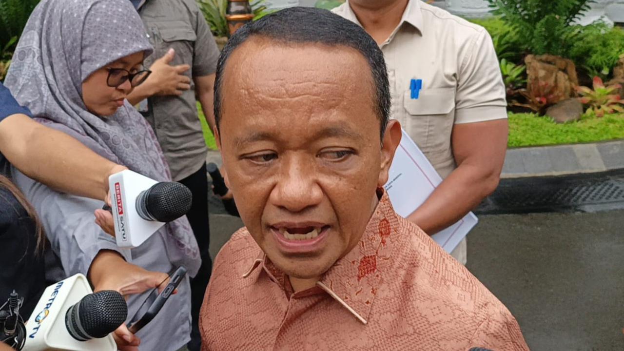 Penjelasan Bahlil soal Kehadiran Setya Novanto Saat Resmikan Lapangan Padel