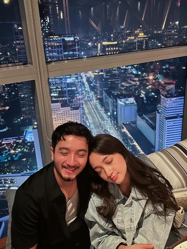 6 Potret Bryan Domani Rayakan Ultah Ke 23 Bareng Megan Domani Dan
