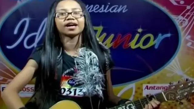 6 Potret Mayang Adik Vanessa Angel saat Audisi Indonesian Idol Junior 2014, Bak Rocker - Hot ...