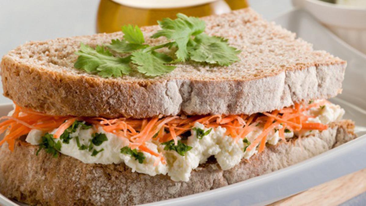 Pilih Bekal Sandwich Roti Gandum untuk Diet Sukses Kamu - Beauty Fimela.com