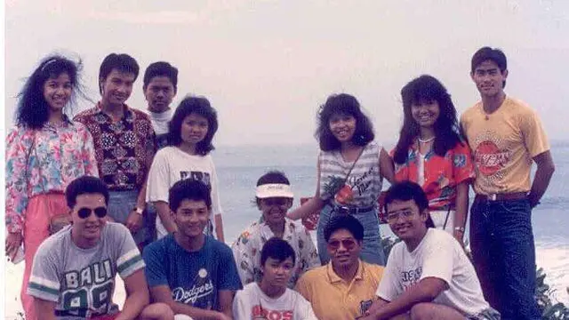 6 Potret Lawas Ade Rai Saat Masih Muda Ini Bikin Pangling - Hot ...