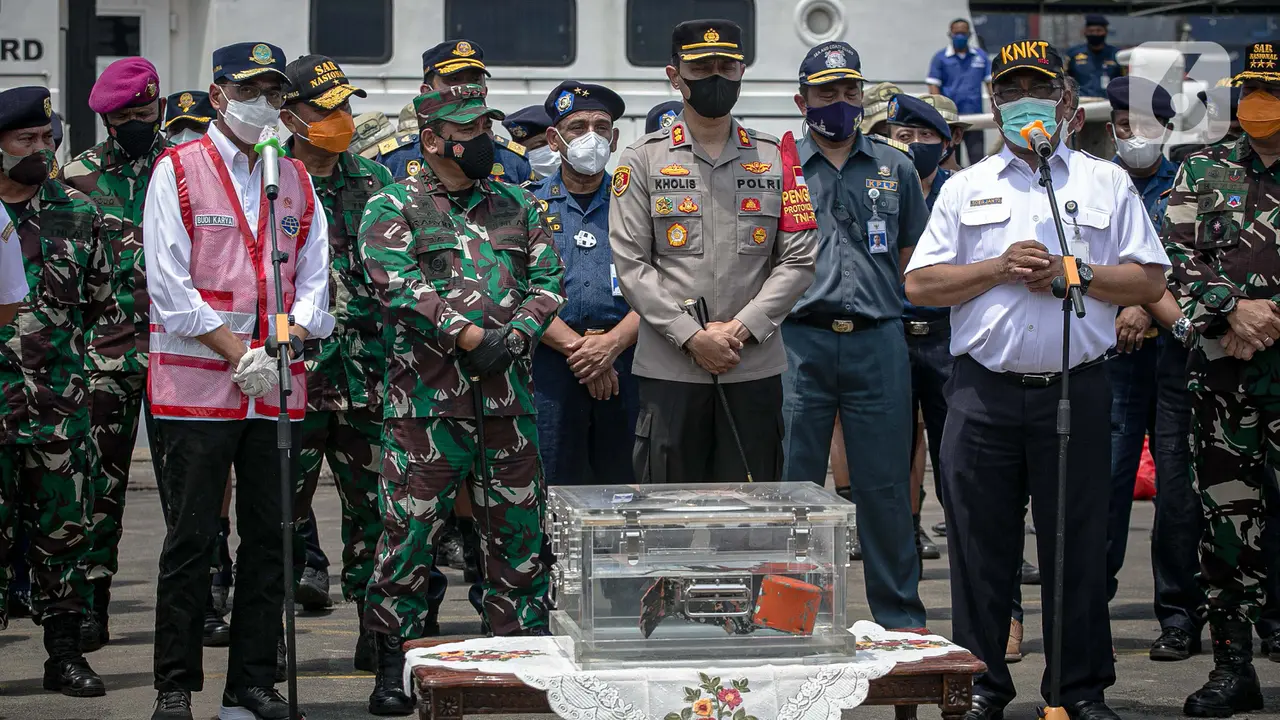 Kronologi Penemuan CVR Sriwijaya Air SJ 182 - Bisnis Liputan6.com