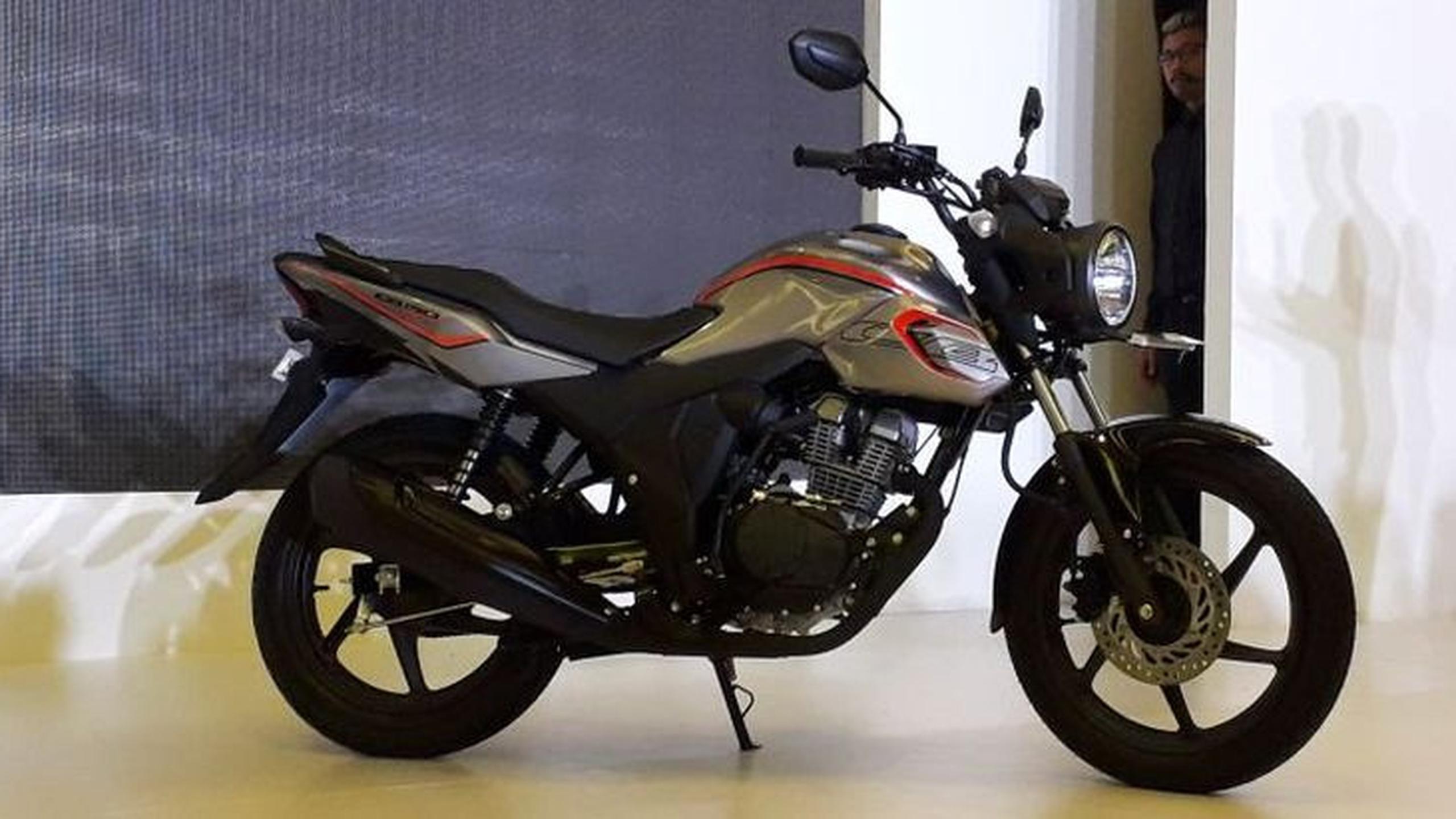 Harga Honda CB150 Verza: Motor Sport Naked Tangguh, Irit, dan Penuh ...
