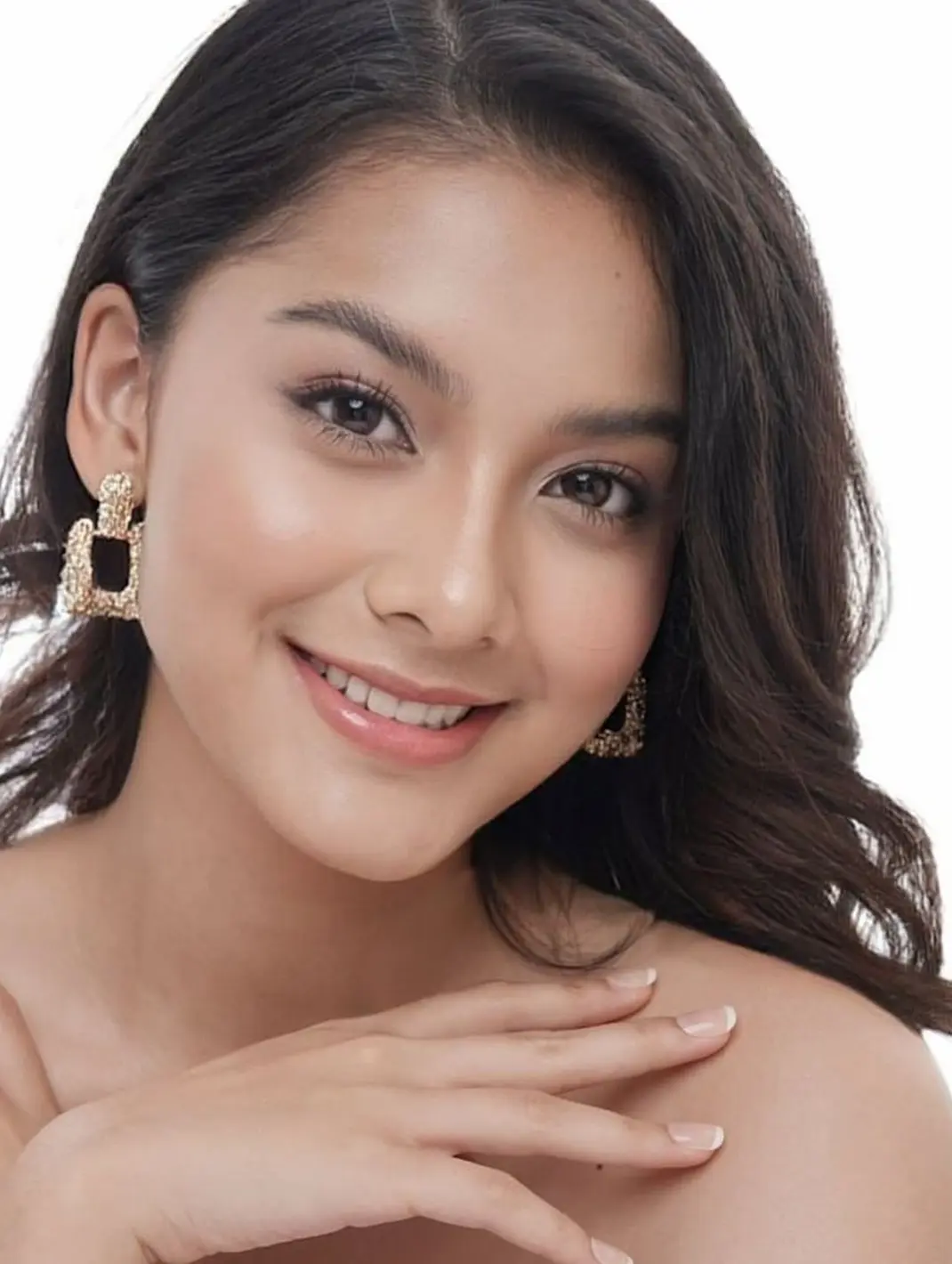 6 Potret Pesona Aktris Muda Callista Arum dalam Riasan Natural Sampai ...