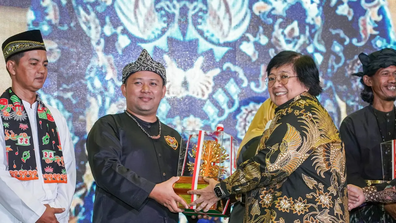 Peringati Hari Lingkungan Hidup Sedunia 2023: KLHK Anugerahkan ...