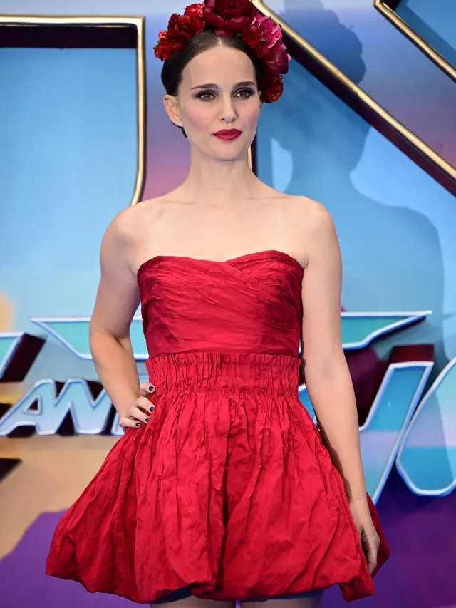 5 Potret Tampilan Karpet Merah Premier Film Thor: Love and Thunder di ...