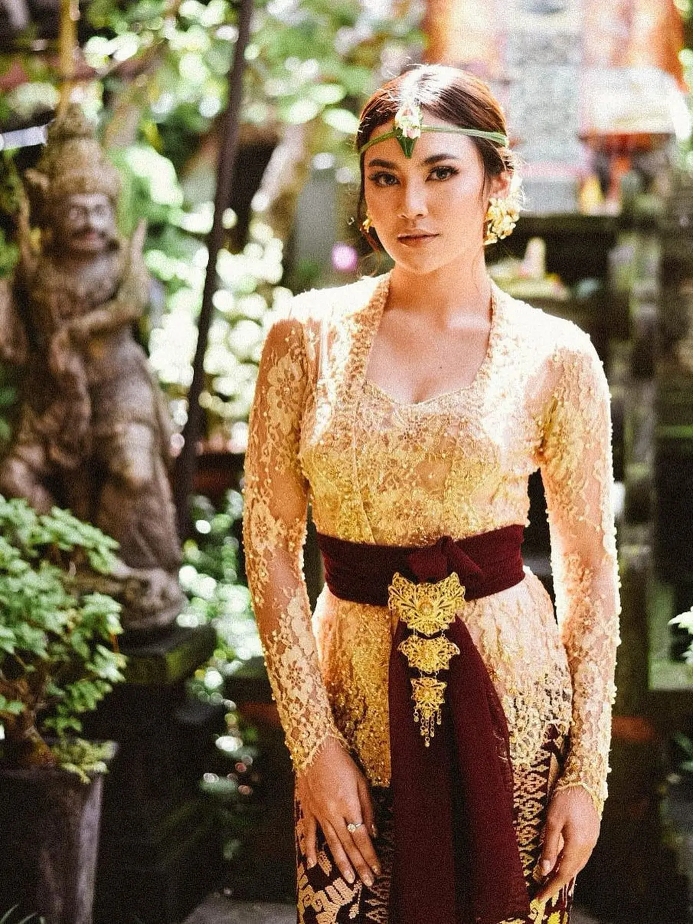6 Potret Masa Kecil Mahalini Raharja, Cantik Sejak Dulu