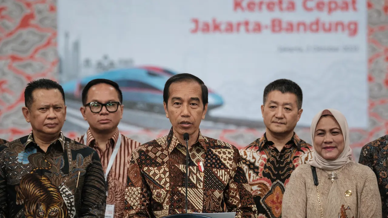 Jokowi Resmikan Kereta Cepat 'Whoosh', Berikut Arti dari Namanya!