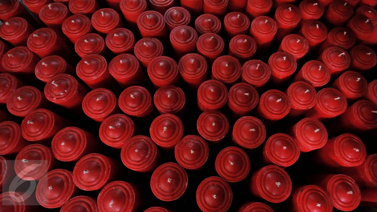 BERANI BEDA: Koh Aseng, Sukses Berbisnis Lilin Ukuran Jumbo - Bisnis ...