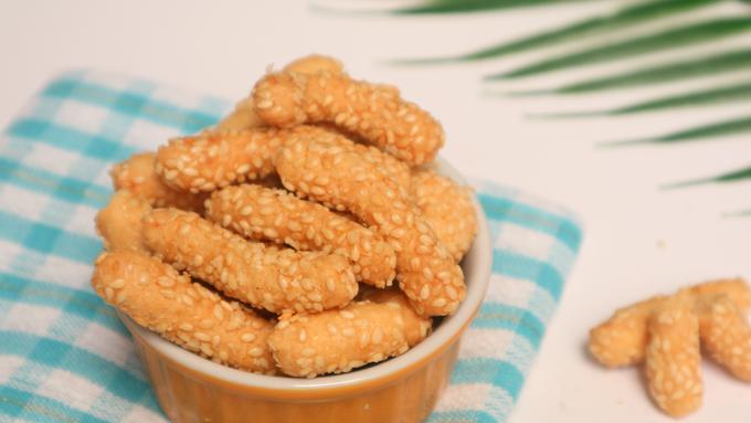 Resep Kue Keciput Wijen Renyah Anti Melempem - Food Fimela.com