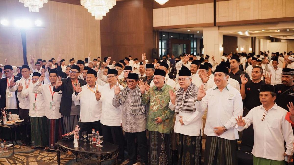 Foke Salam Tiga Jari di Deklarasi Dukungan Forum Ulama dan Santri ...